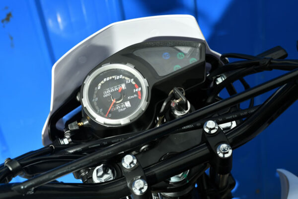 AK 150 TTR – Premium Motors